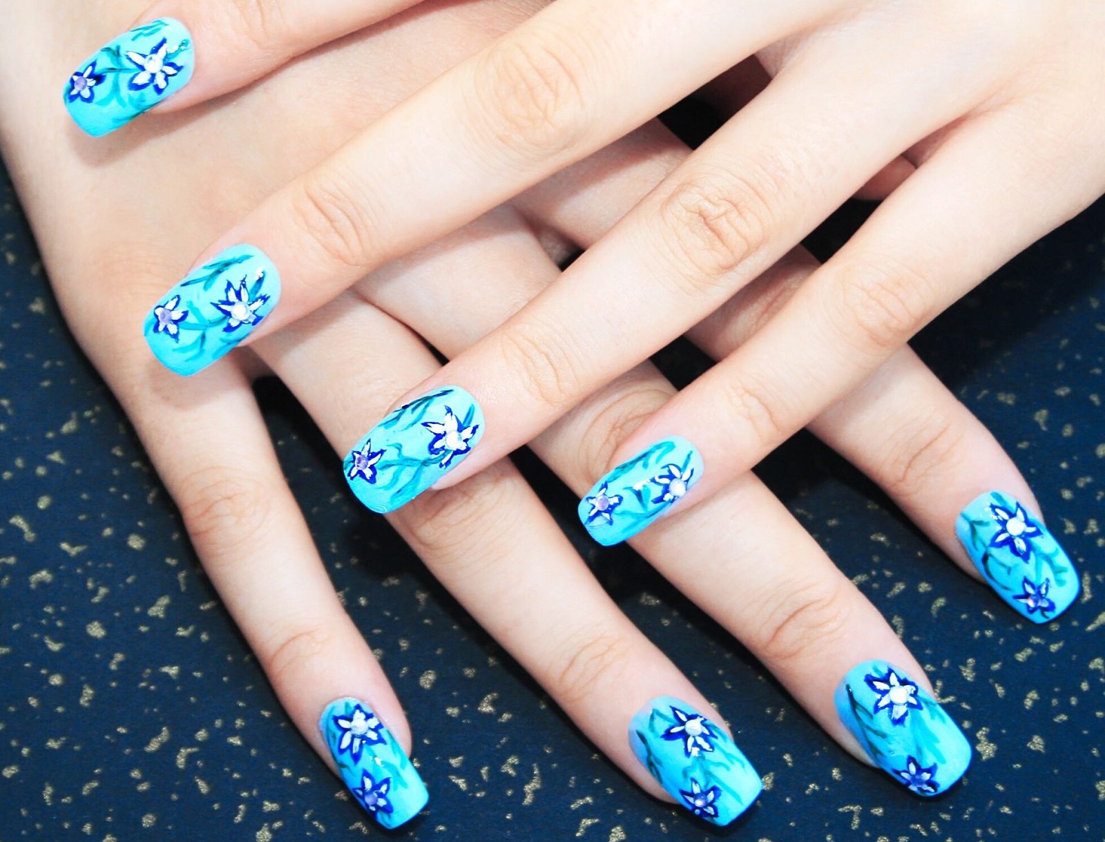 Annas Nails And Spa - portage, MI